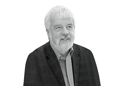 Obituary: Prof. Dr. Walter Thiel: RESOLV