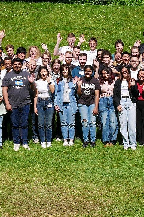 Cluster of Excellence RESOLV: RESOLV